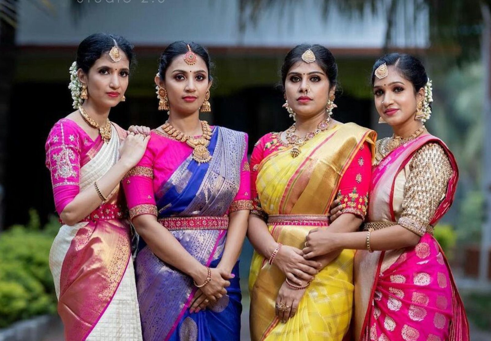 5 Best Saree Shops in Meena Bazaar with Wedding & Casual Collections in ...